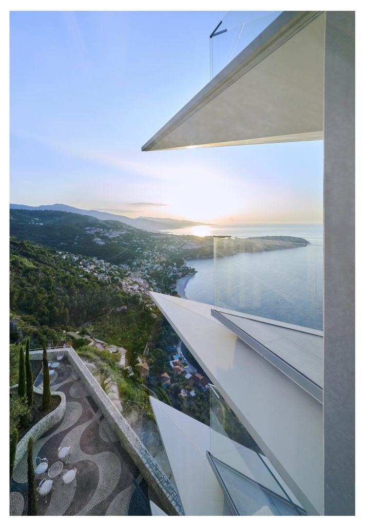 THE MAYBOURNE RIVIERA HOTEL - Mineral Expertise